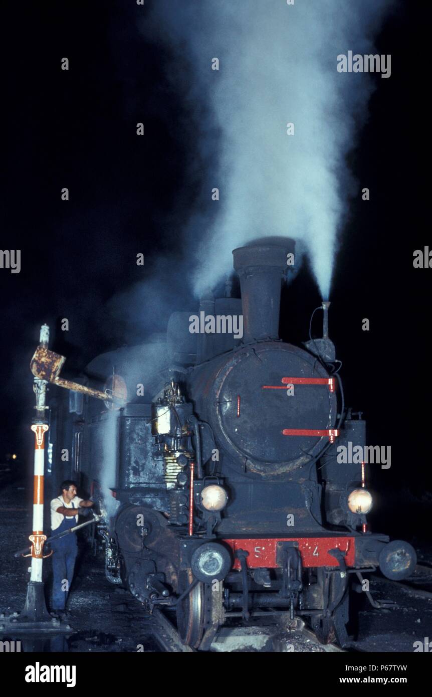 Class 144 train hi-res stock photography and images - Alamy