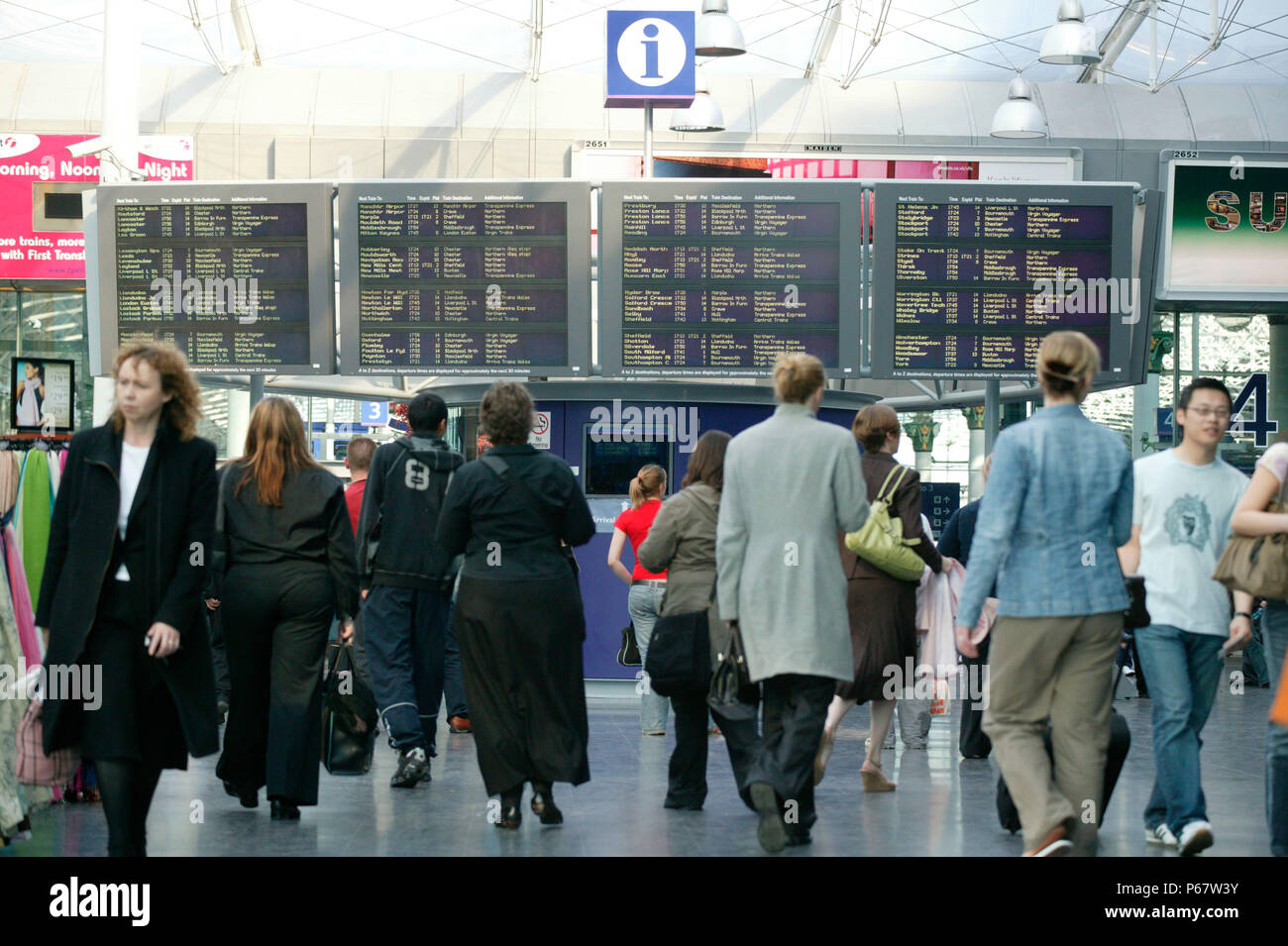 The busy concourse of Manchester Piccadilly station. May 2005 Stock ...