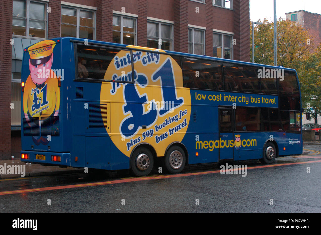 Megabus london hi-res stock photography and images - Alamy