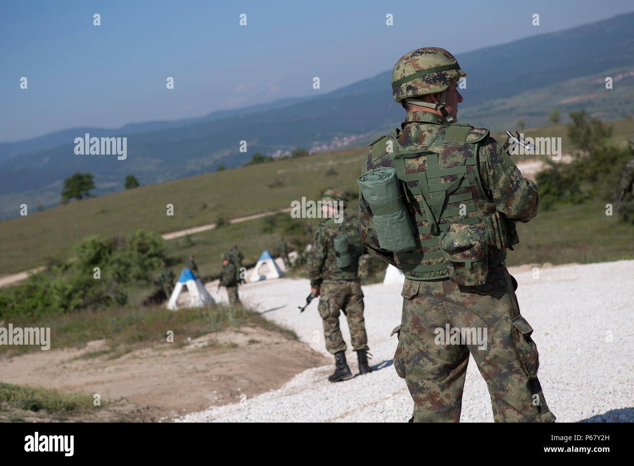 Serbian soldiers bosnia hi-res stock photography and images - Alamy