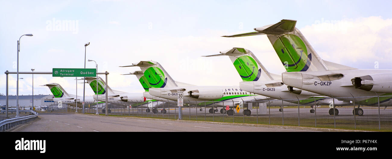 Aircraft lined up Stock Photo - Alamy