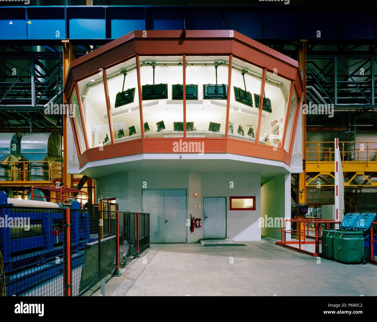 Voestalpine steel mill hi-res stock photography and images - Alamy