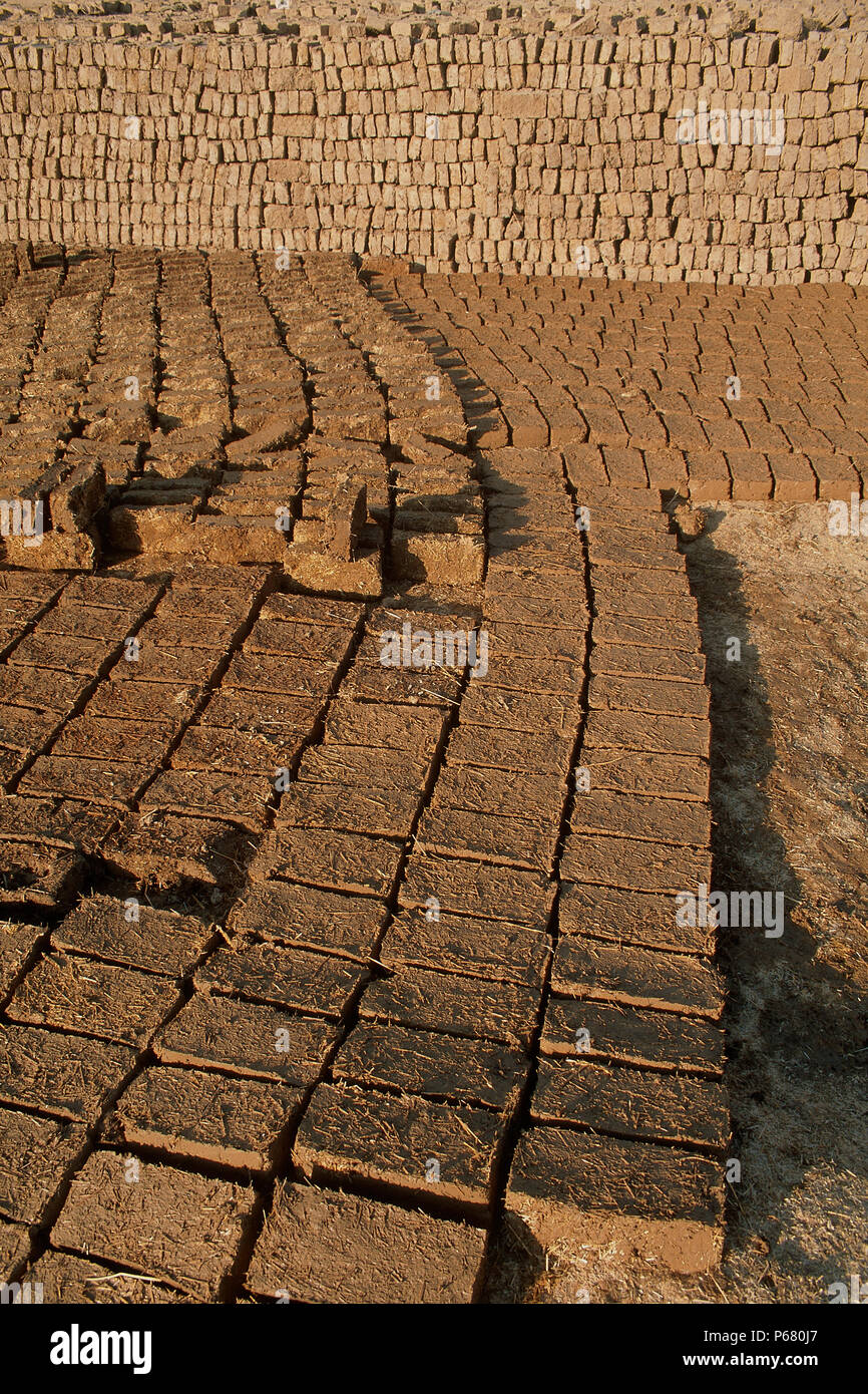Handmade bricks drying. Esfahan, Iran Stock Photo - Alamy