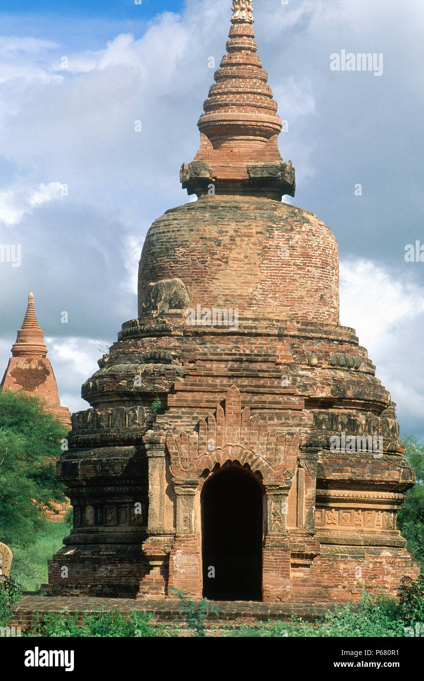 Wat temple. Pagan, Burma, Myanmar Stock Photo - Alamy