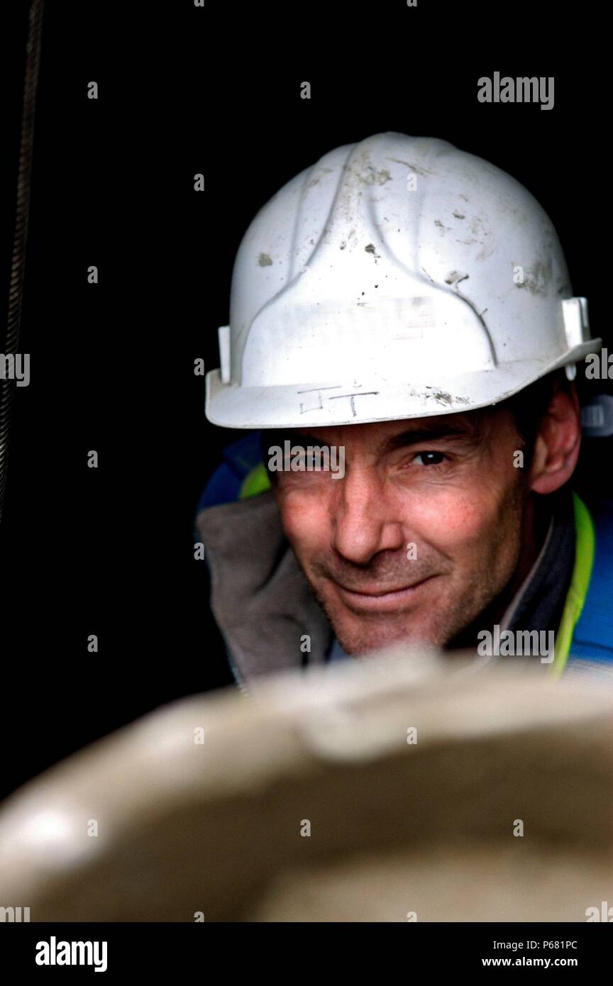 Steel fixer hi-res stock photography and images - Alamy