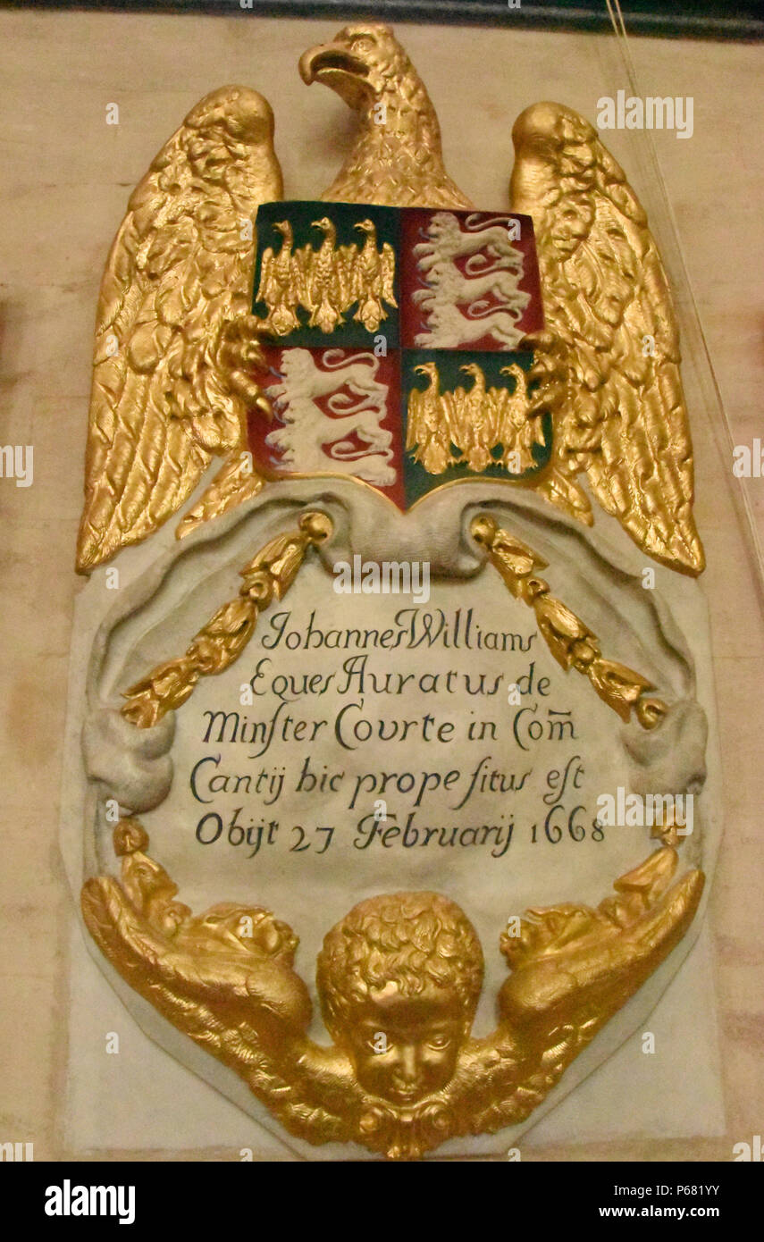 Church memorial crest hi-res stock photography and images - Alamy