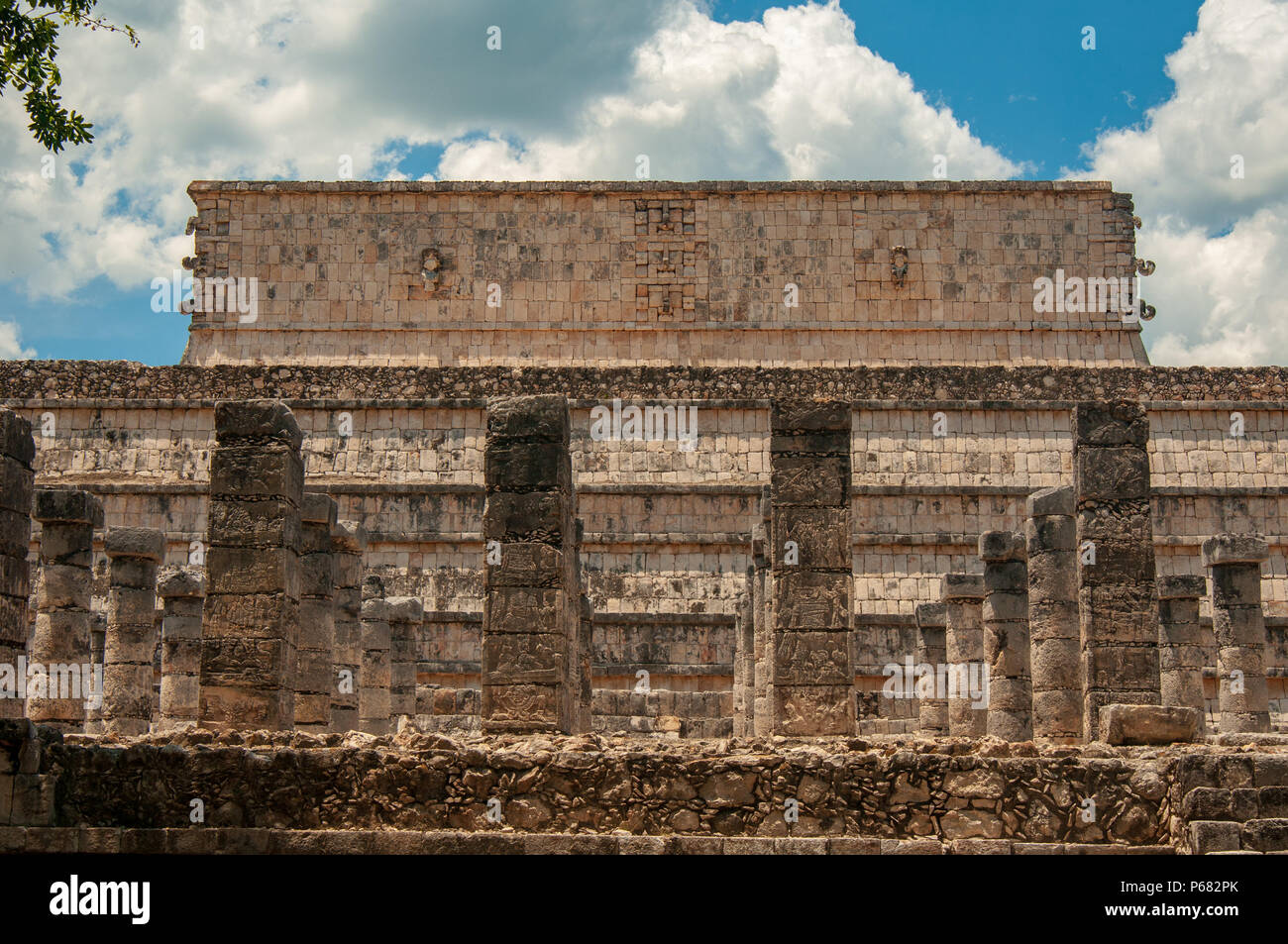 El castillo de chichen itza hi-res stock photography and images - Alamy