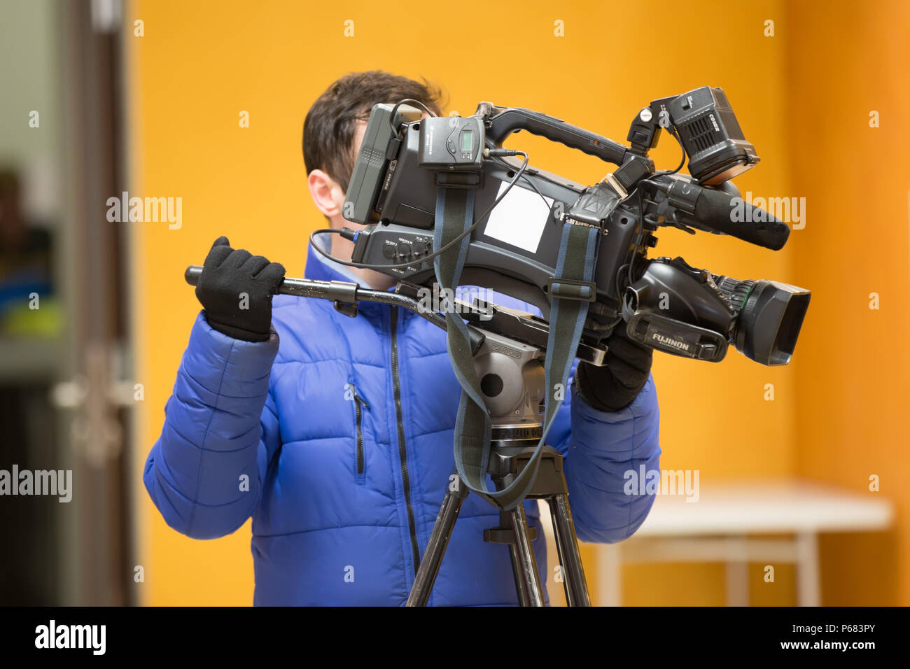Tv operator hi-res stock photography and images - Alamy