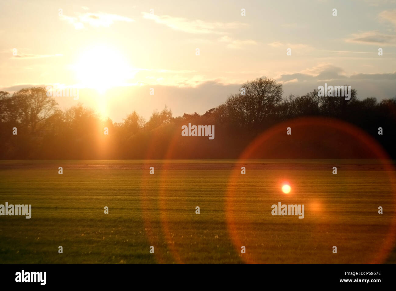 Lens flares hi-res stock photography and images - Alamy