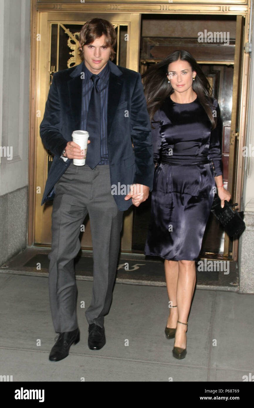 Ashton Kutcher Demi Moore 2006 Photo By John Barrett-PHOTOlink.net ...