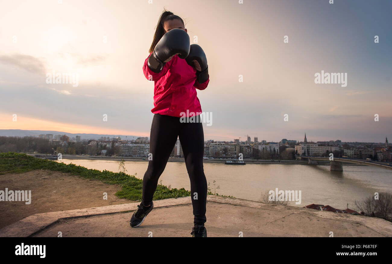 Throwing a punch hi-res stock photography and images - Alamy
