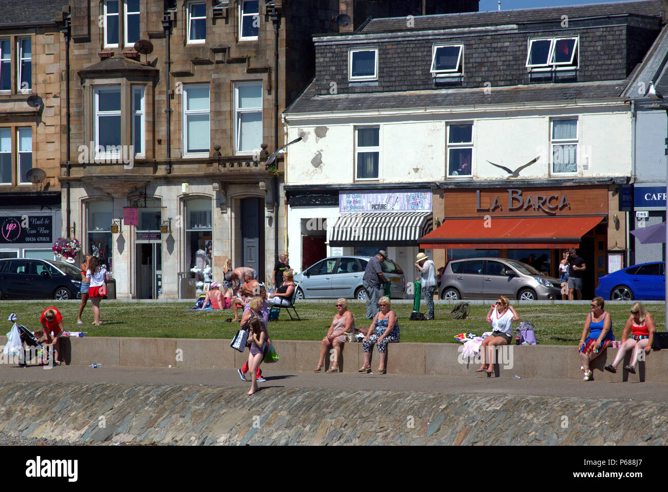 Helensburgh Beach High Resolution Stock Photography and Images - Alamy