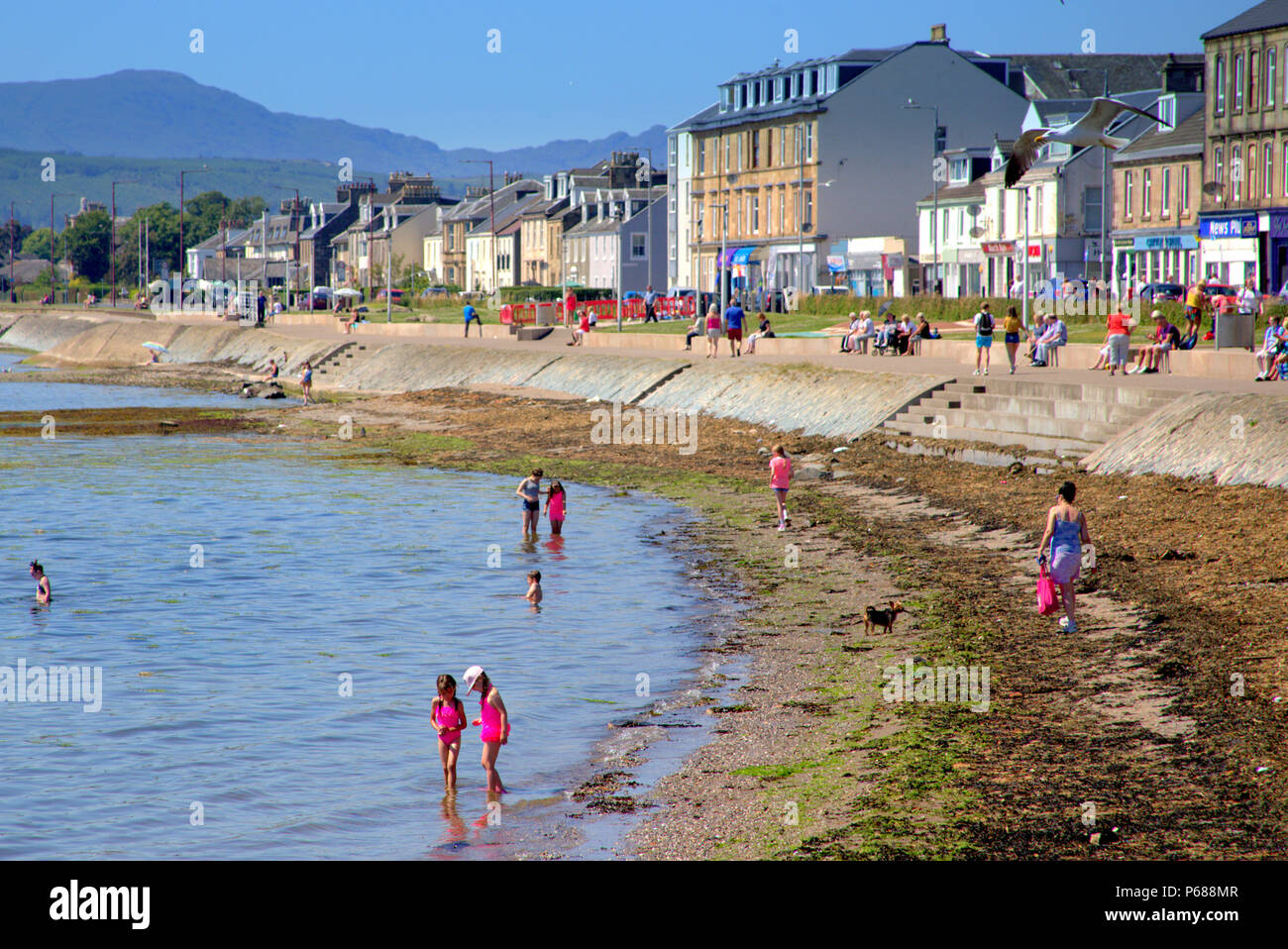 Helensburgh beach hi-res stock photography and images - Alamy
