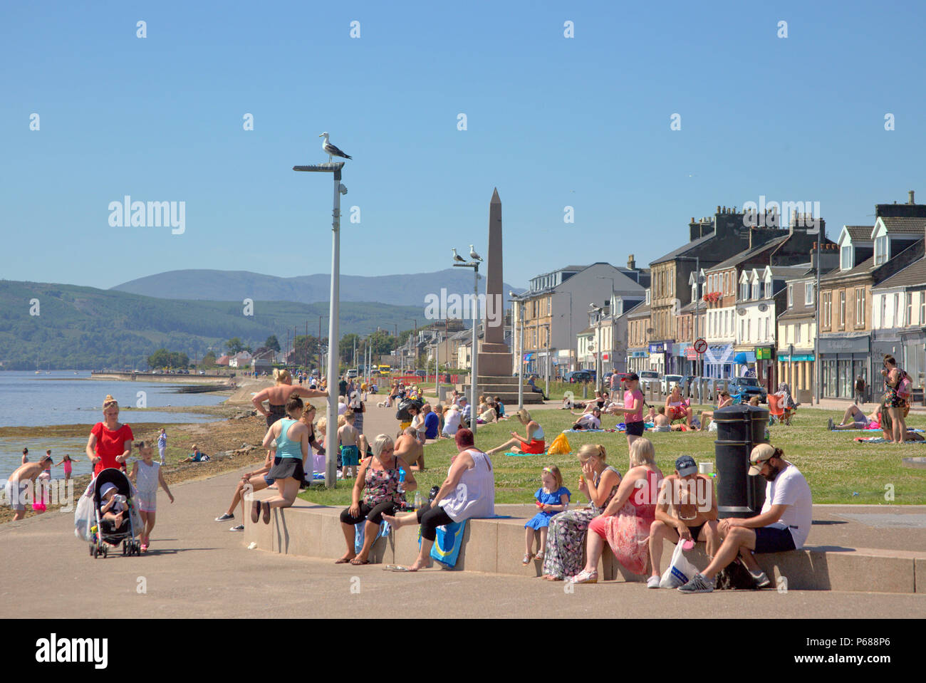 Helensburgh beach hi-res stock photography and images - Alamy