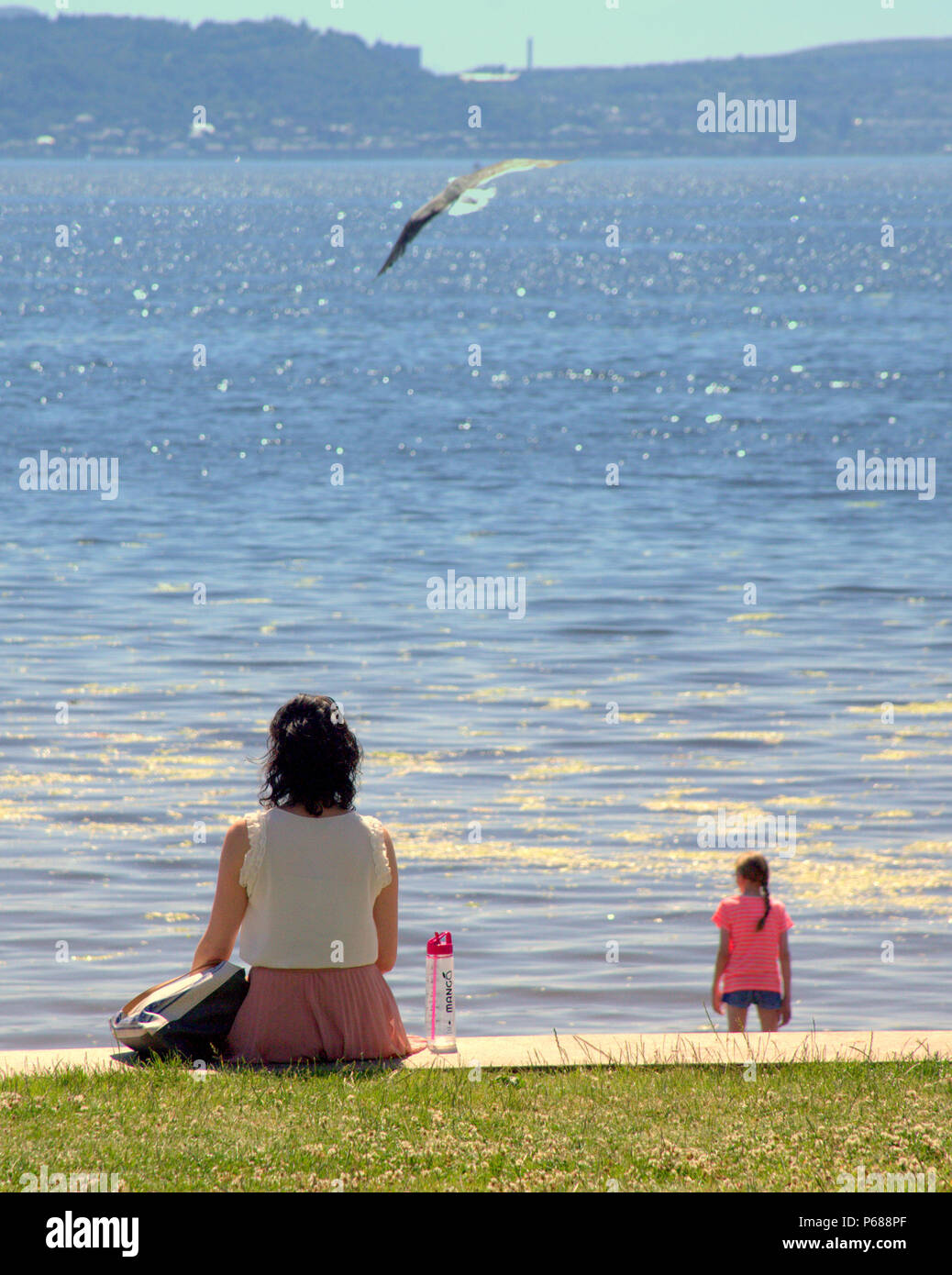Helensburgh beach hi-res stock photography and images - Alamy
