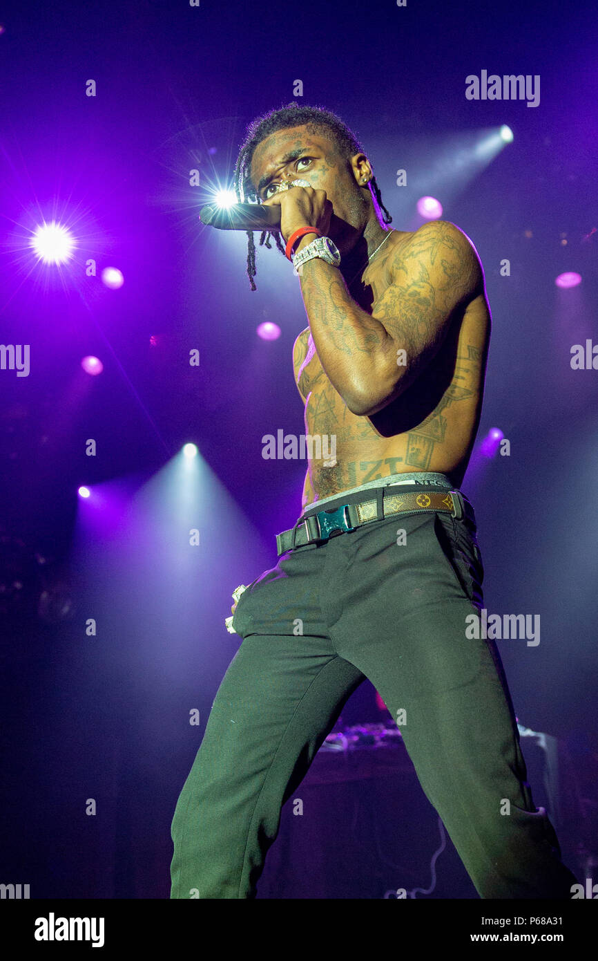 Milwaukee, Wisconsin, USA. 27th June, 2018. A shirtless LIL UZI VERT ...