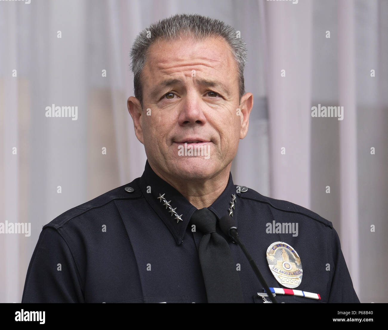 Lapd police chief charlie beck hi-res stock photography and images - Alamy