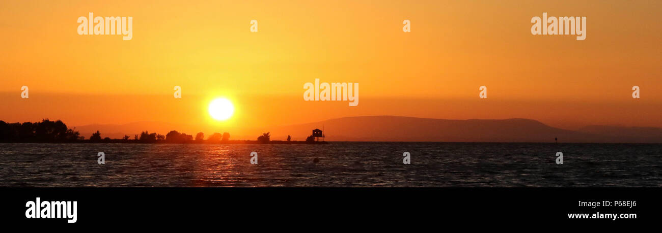 Summer sunset lough neagh hi-res stock photography and images - Alamy