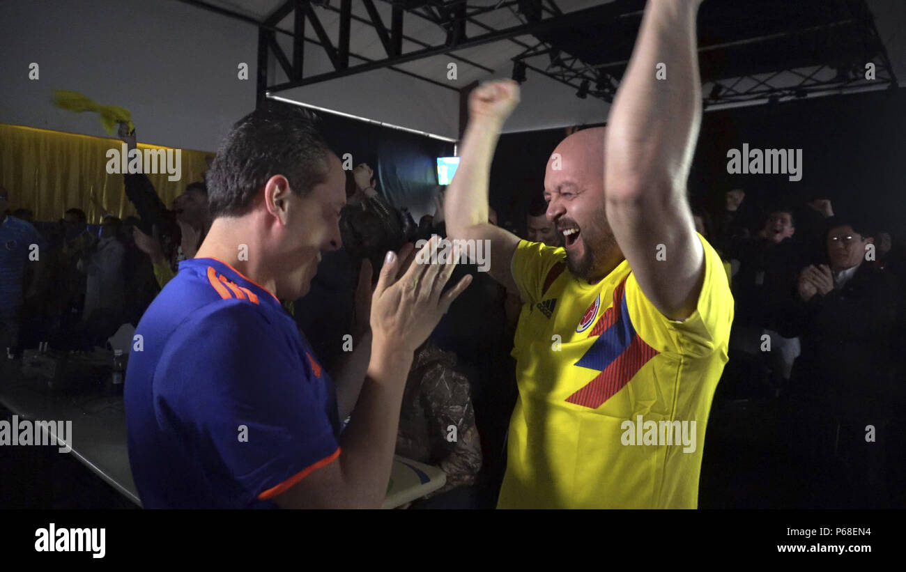 Deaf blind sign language hi-res stock photography and images - Alamy