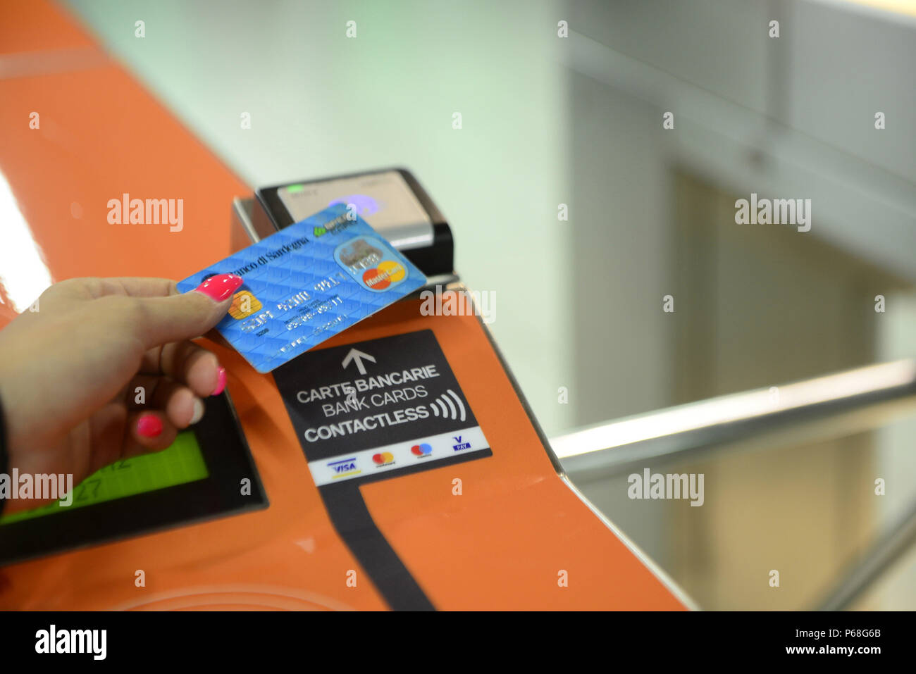 NEW METHOD OF PAYMENT ATM WITH CREDIT CARDS AND BANKS (GIOVANNI GUSSONI ...