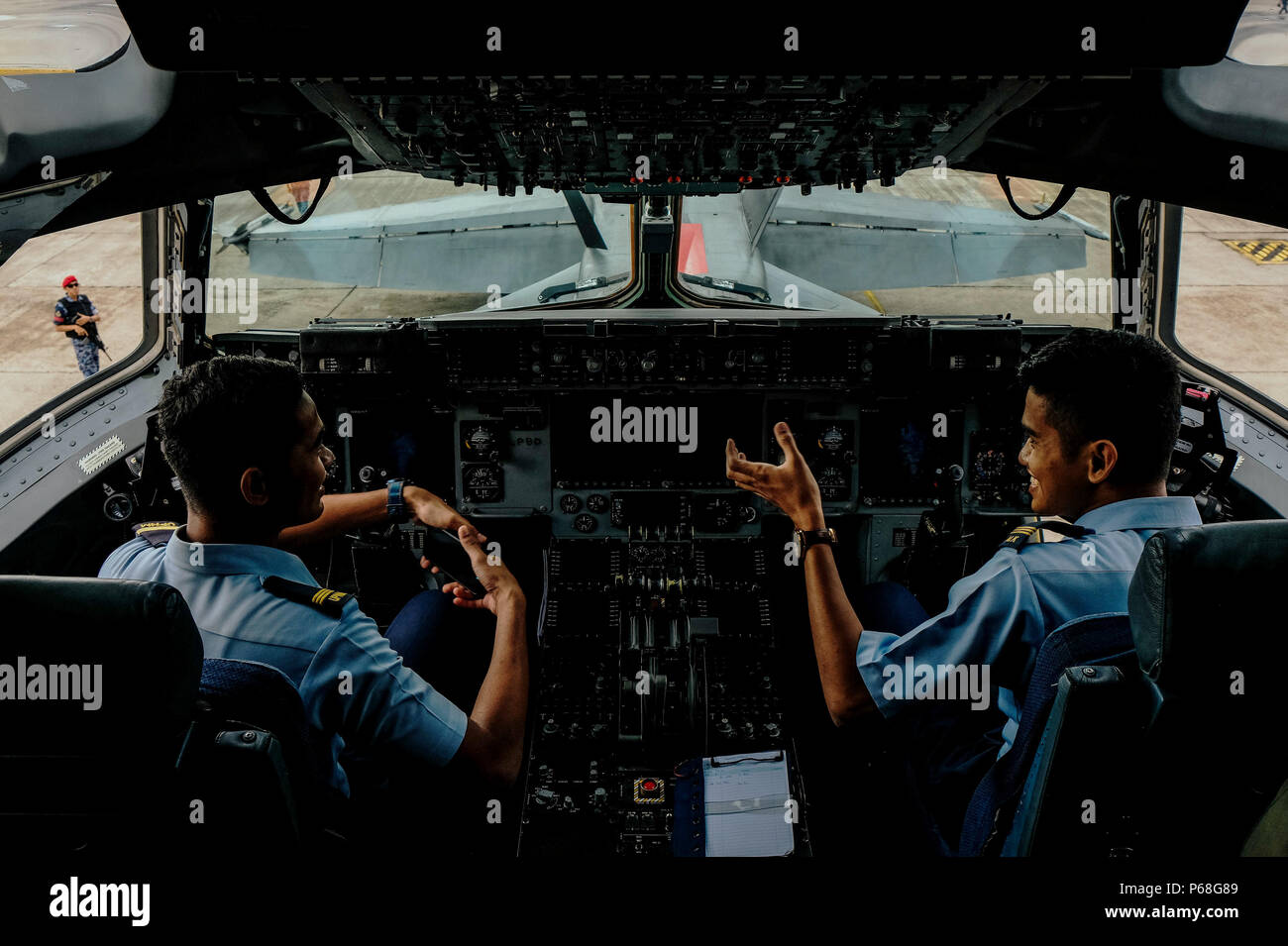 Raaf aircraft hi-res stock photography and images - Alamy