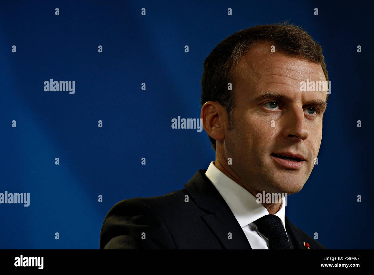 French president emmanuel macron speaks hi-res stock photography and ...