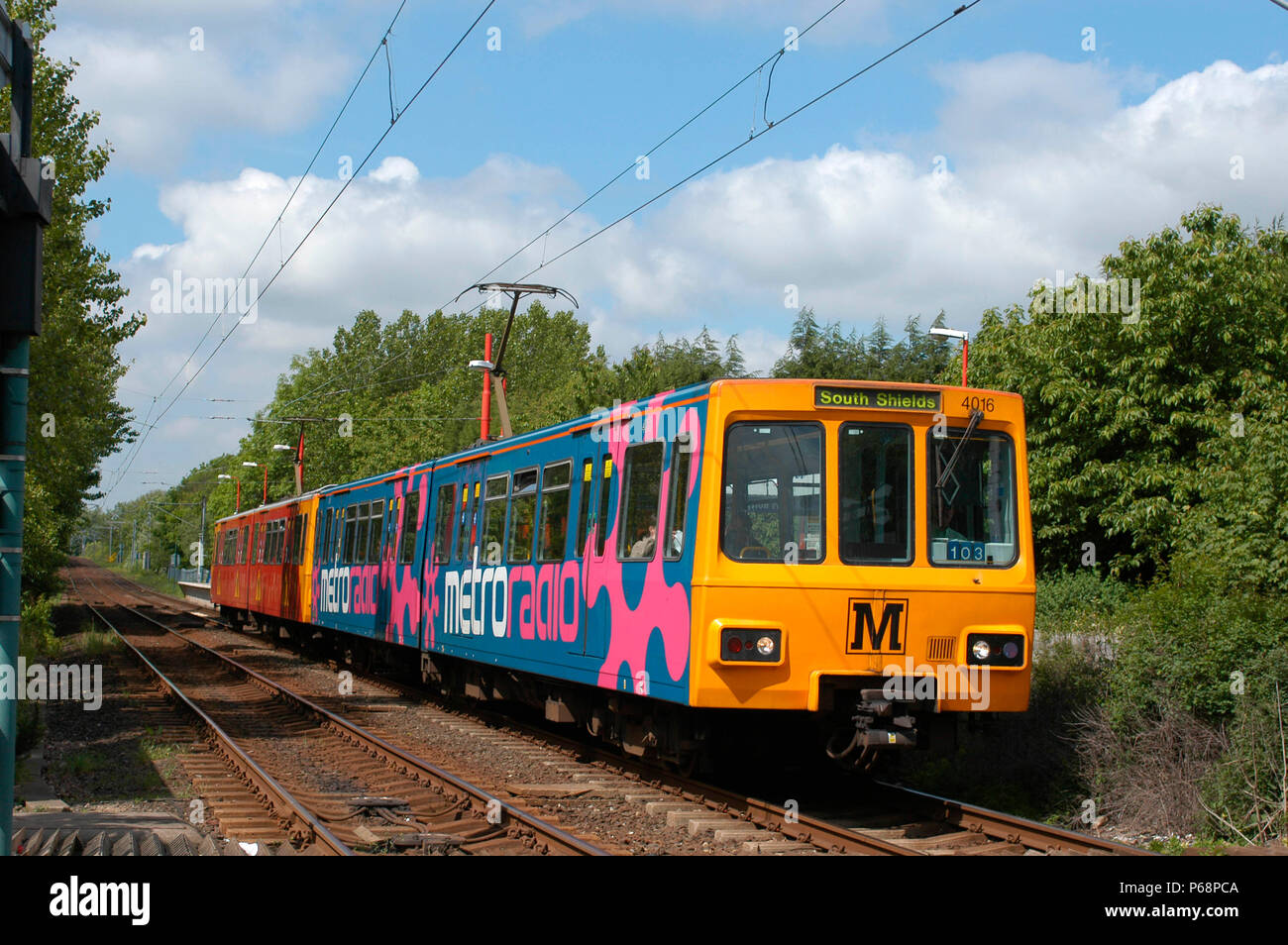 Tyne and wear metro hi-res stock photography and images - Alamy