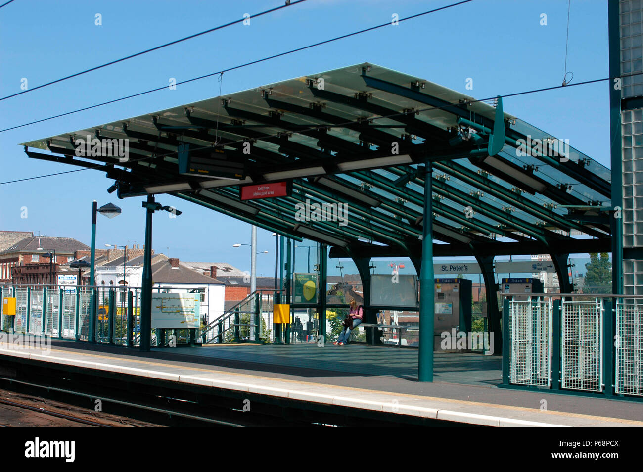 Newcastle tyne wear metro station hi-res stock photography and images ...