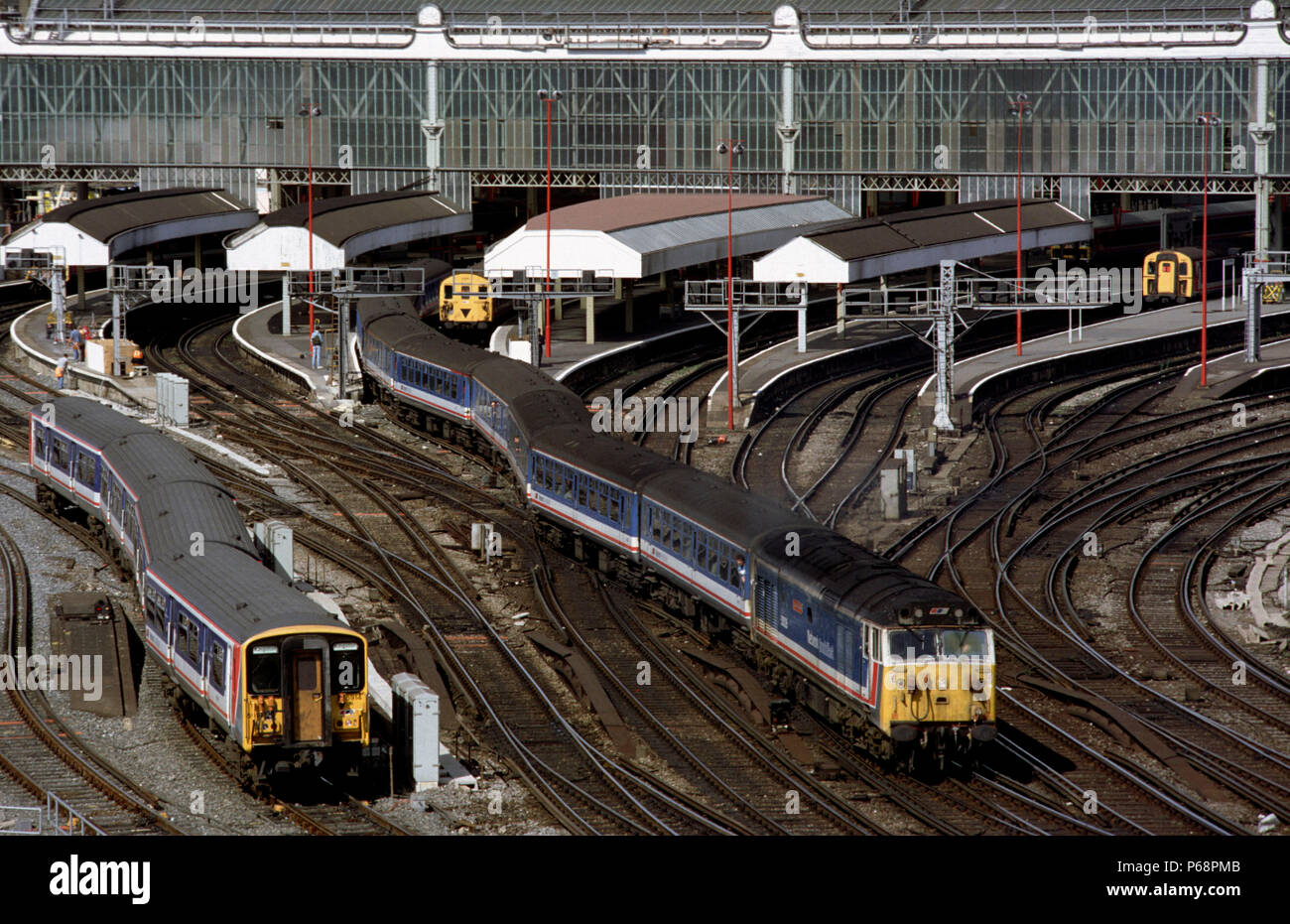 Station throat hi-res stock photography and images - Alamy