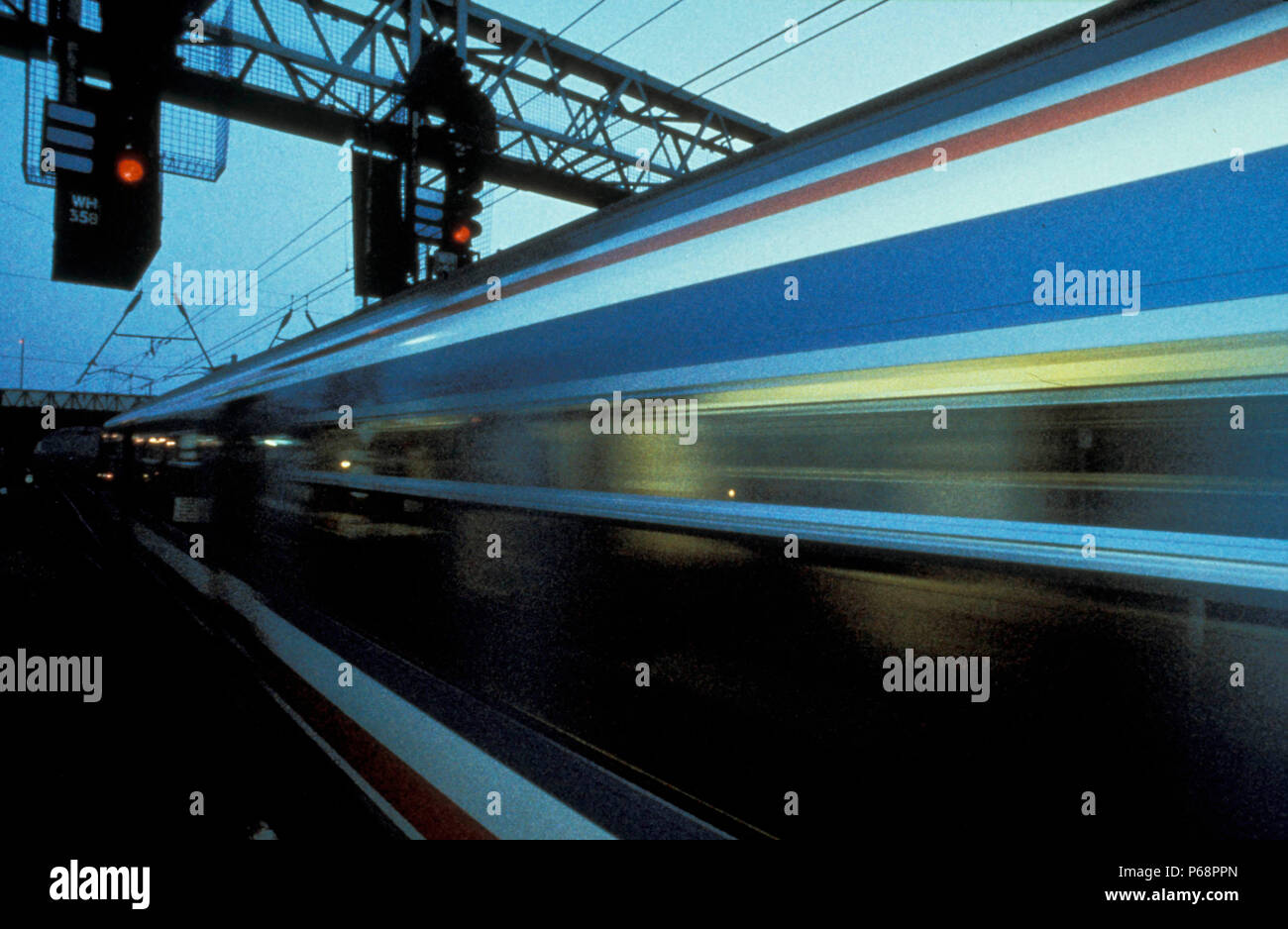 Train signal hi-res stock photography and images - Alamy