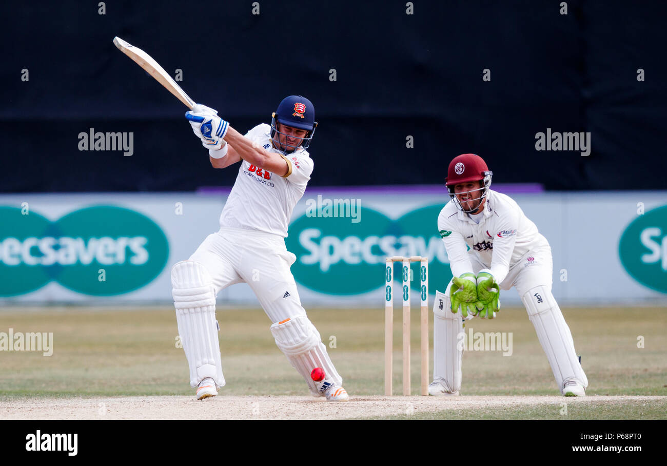 County cricket ground chelmsford hi-res stock photography and images ...