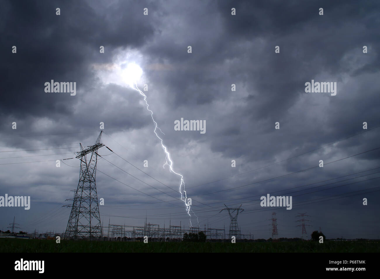 Lightning storm on electric tower. Dramatic sky and thunderstorm over ...
