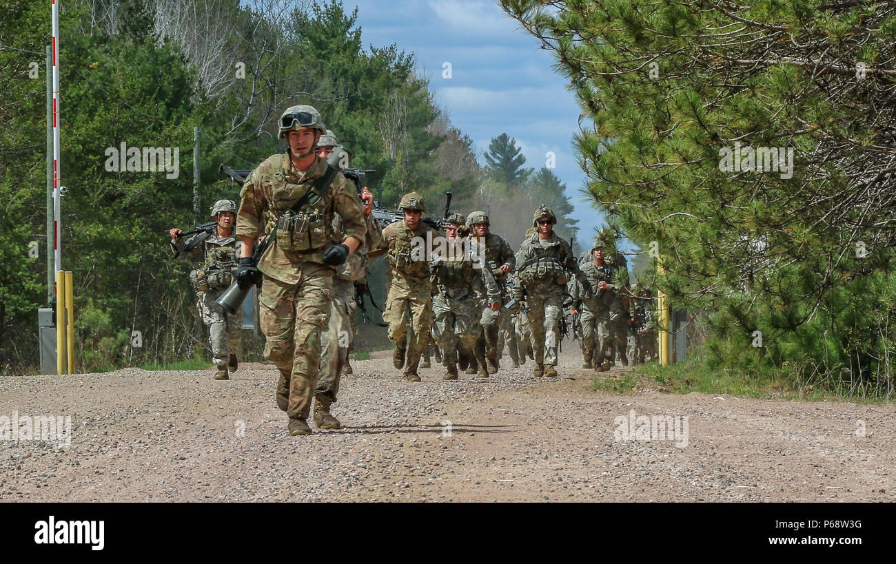 Paratroopers assigned to 3rd platoon hi-res stock photography and ...
