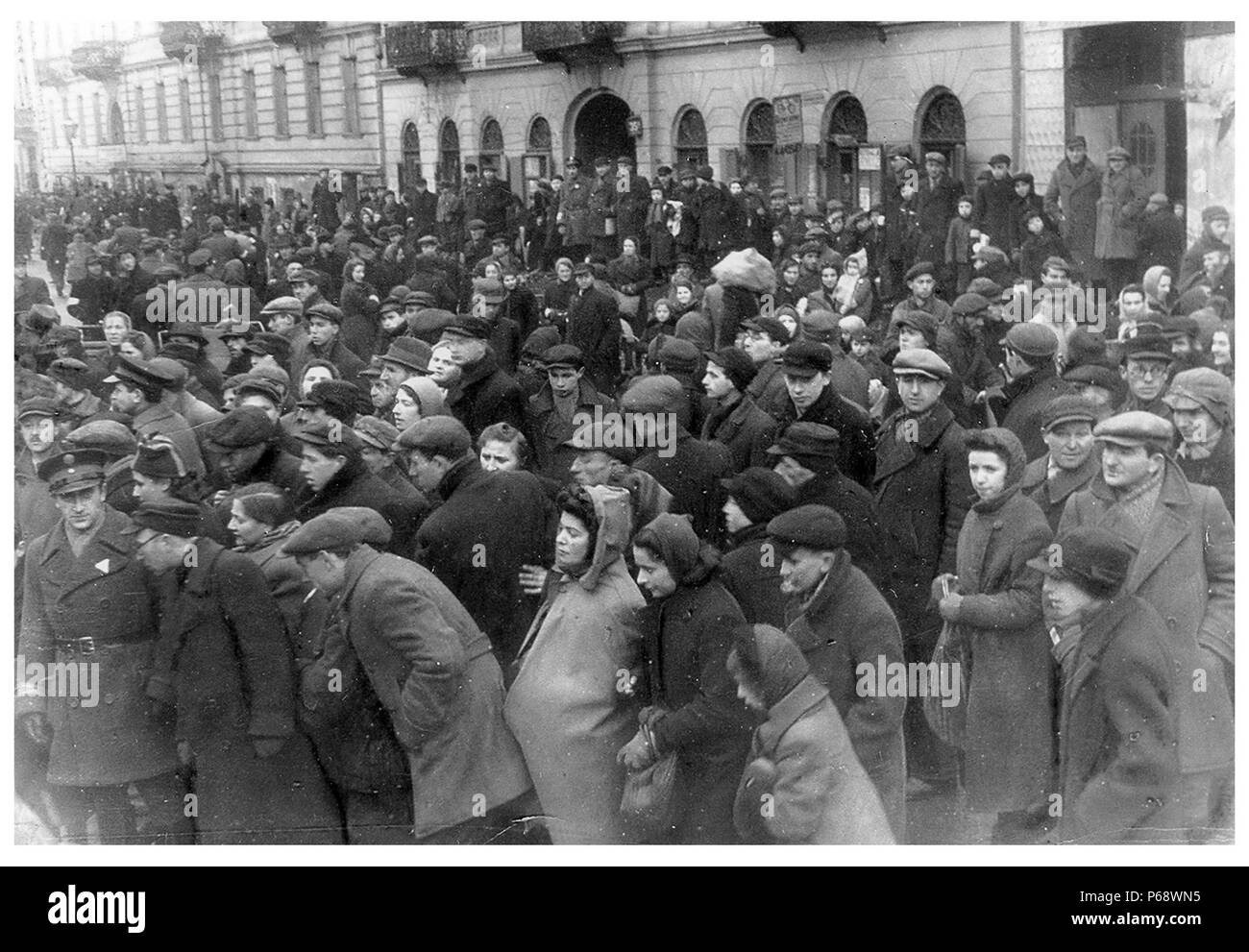 Crowds of Jews in the Warsaw ghetto; Poland 1942 Stock Photo - Alamy