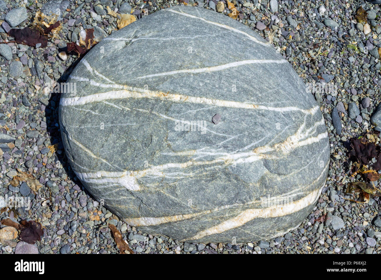 Quartz veins hi-res stock photography and images - Alamy
