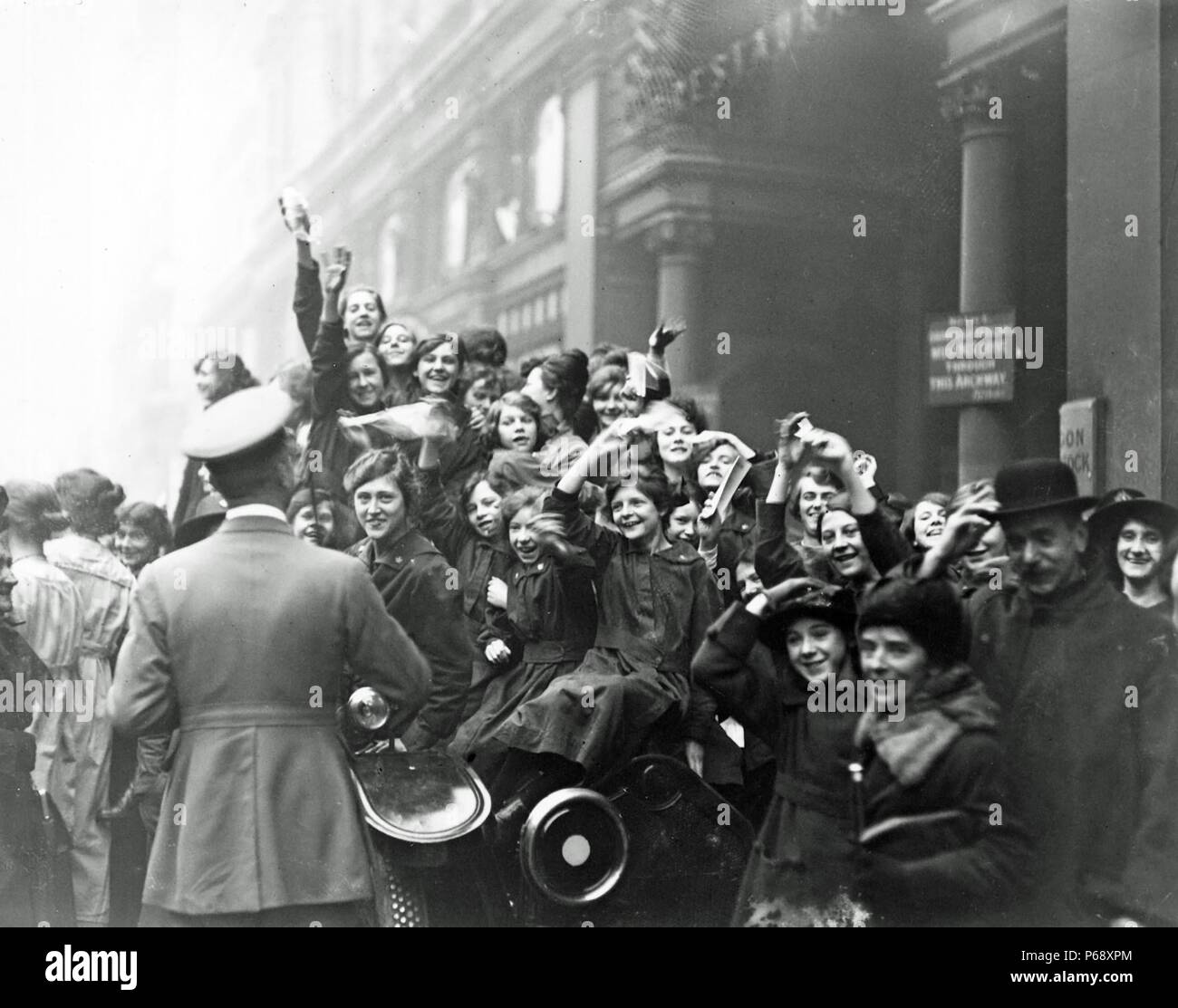 Armistice the first world war at end hi-res stock photography and ...