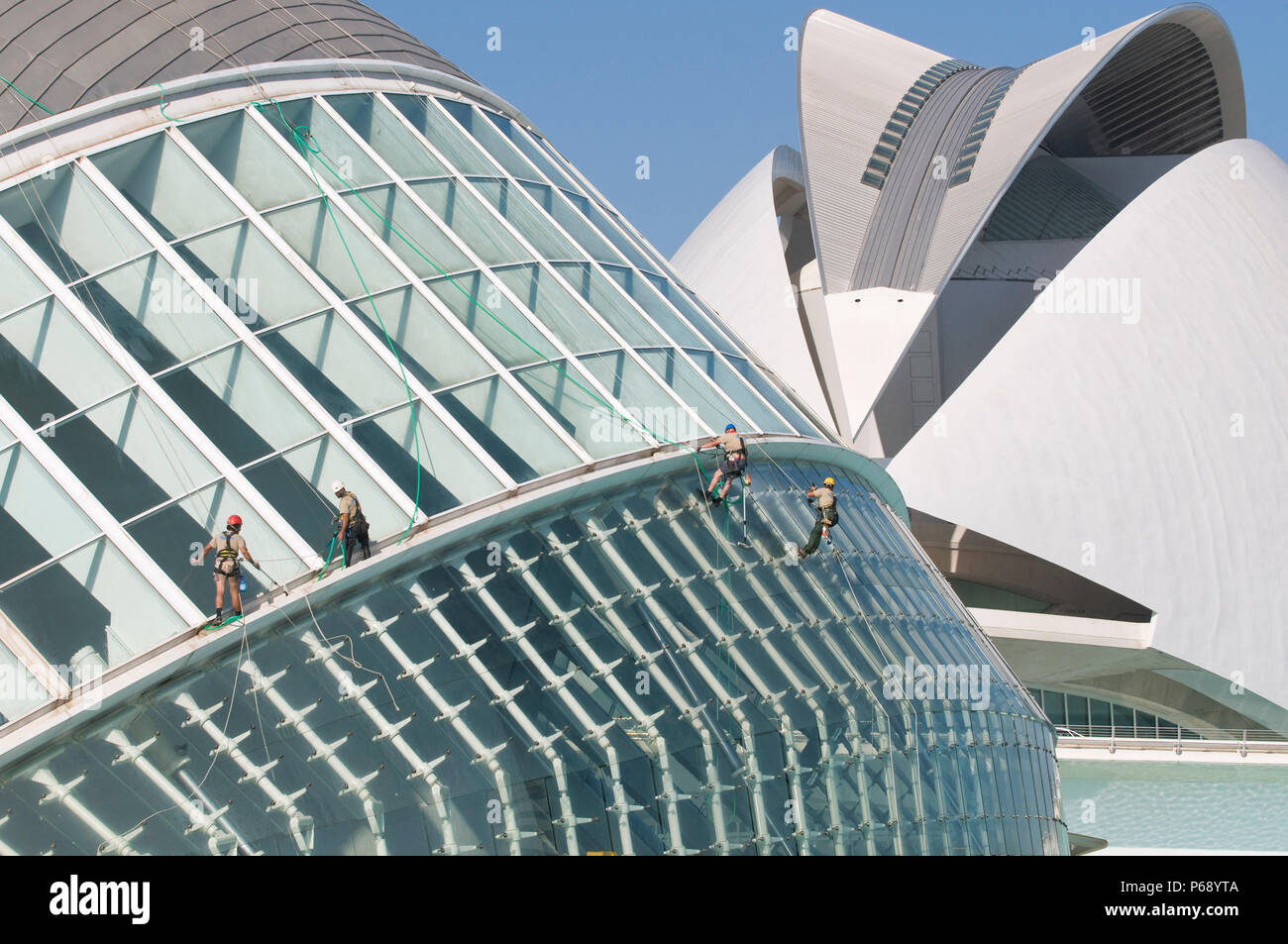 Buildin maintenance hi-res stock photography and images - Alamy