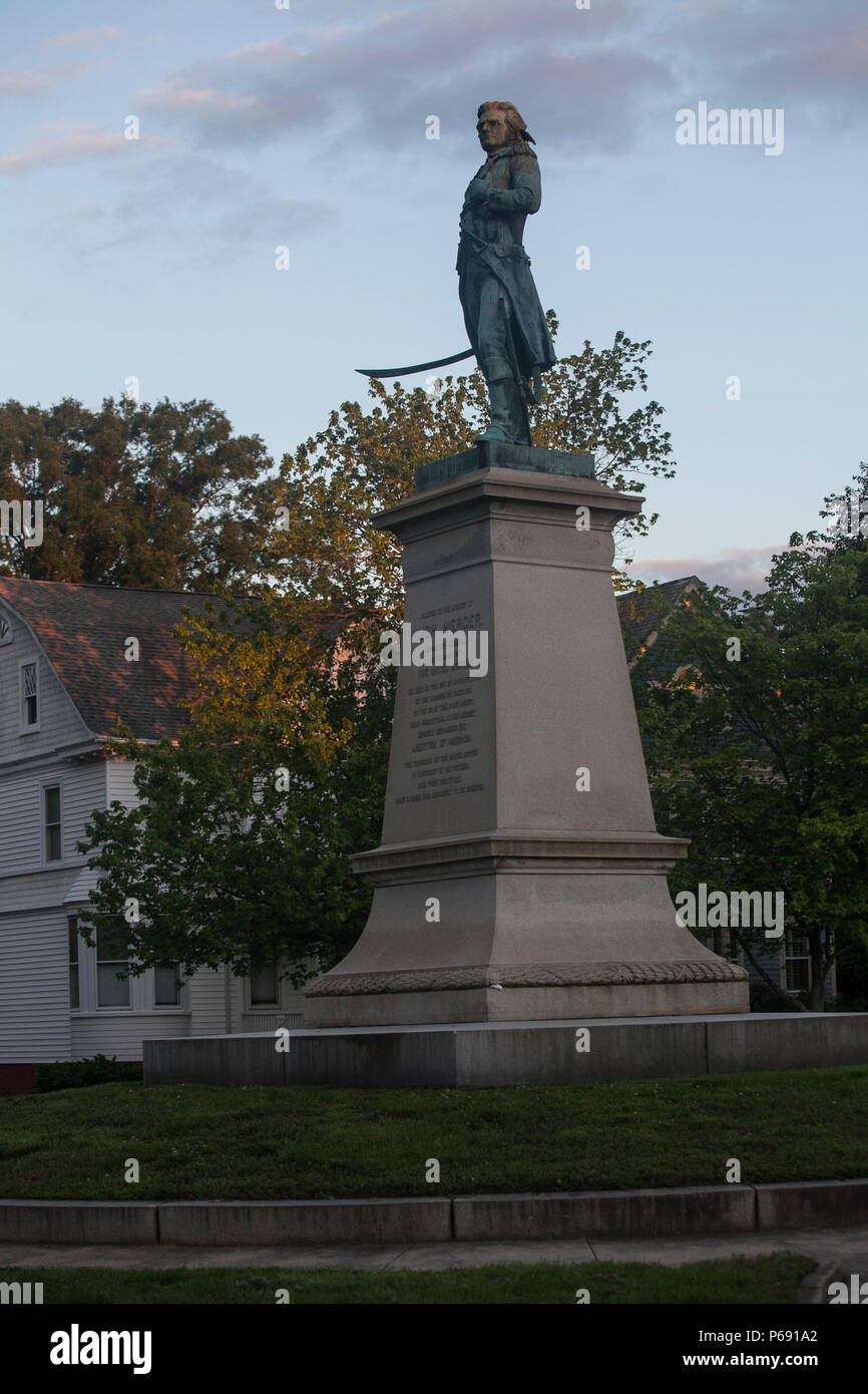 The Hugh Mercer Monument stands near the 6 mile marker of the 9th ...