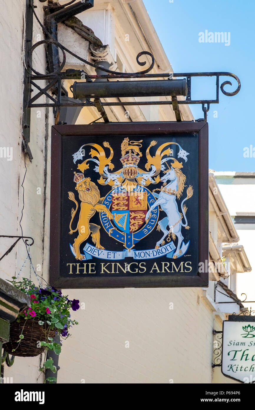 Kings Arms Hotel pub sign Stock Photo - Alamy