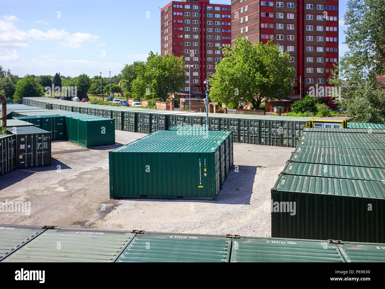 Storage park using containers at Ellesmere Port near Liverpool Stock ...
