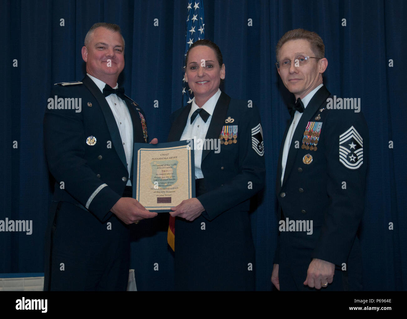 Arch positions hi-res stock photography and images - Alamy