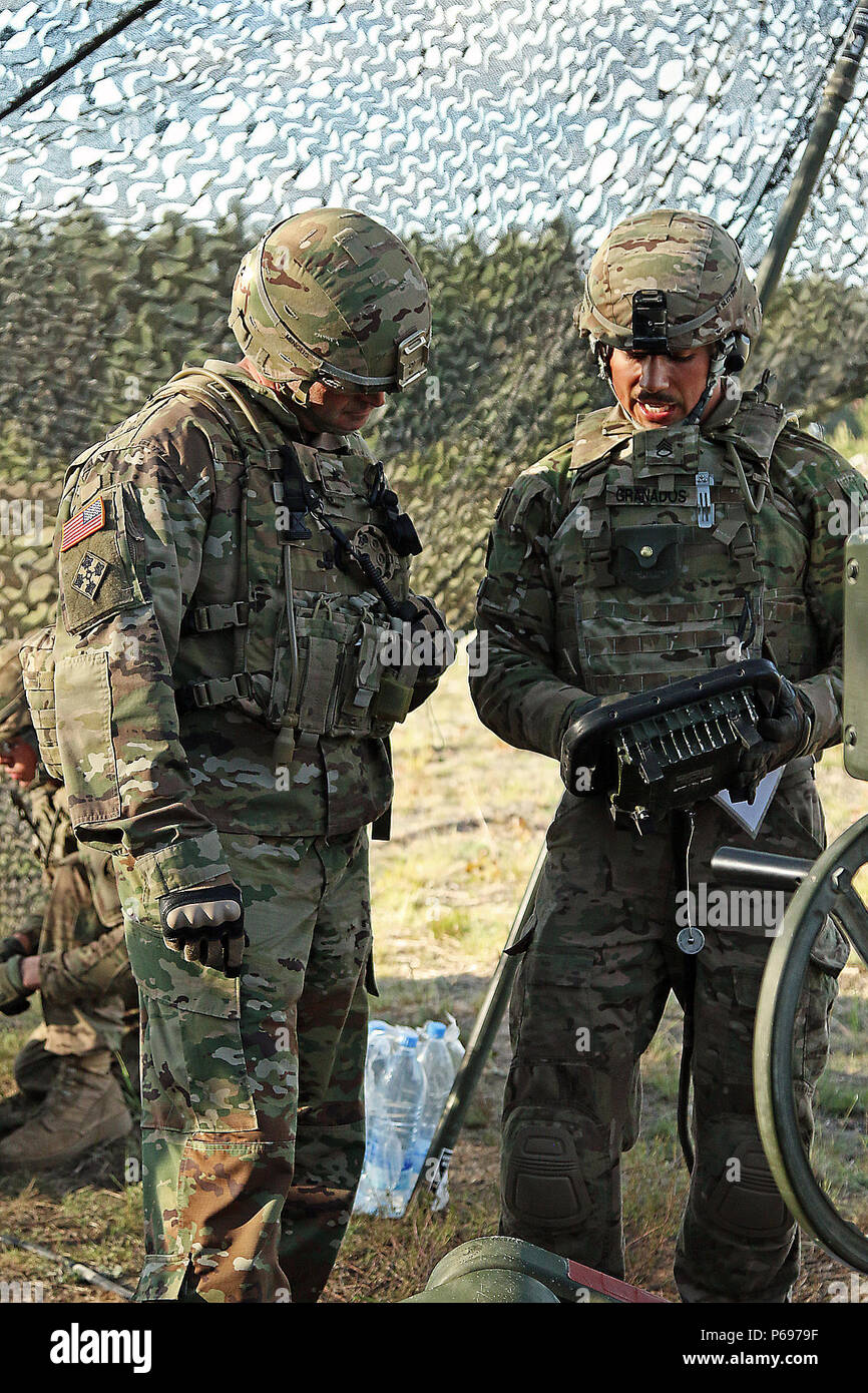 Brigadier General James Mingus (right), commander of the 4th Infantry ...
