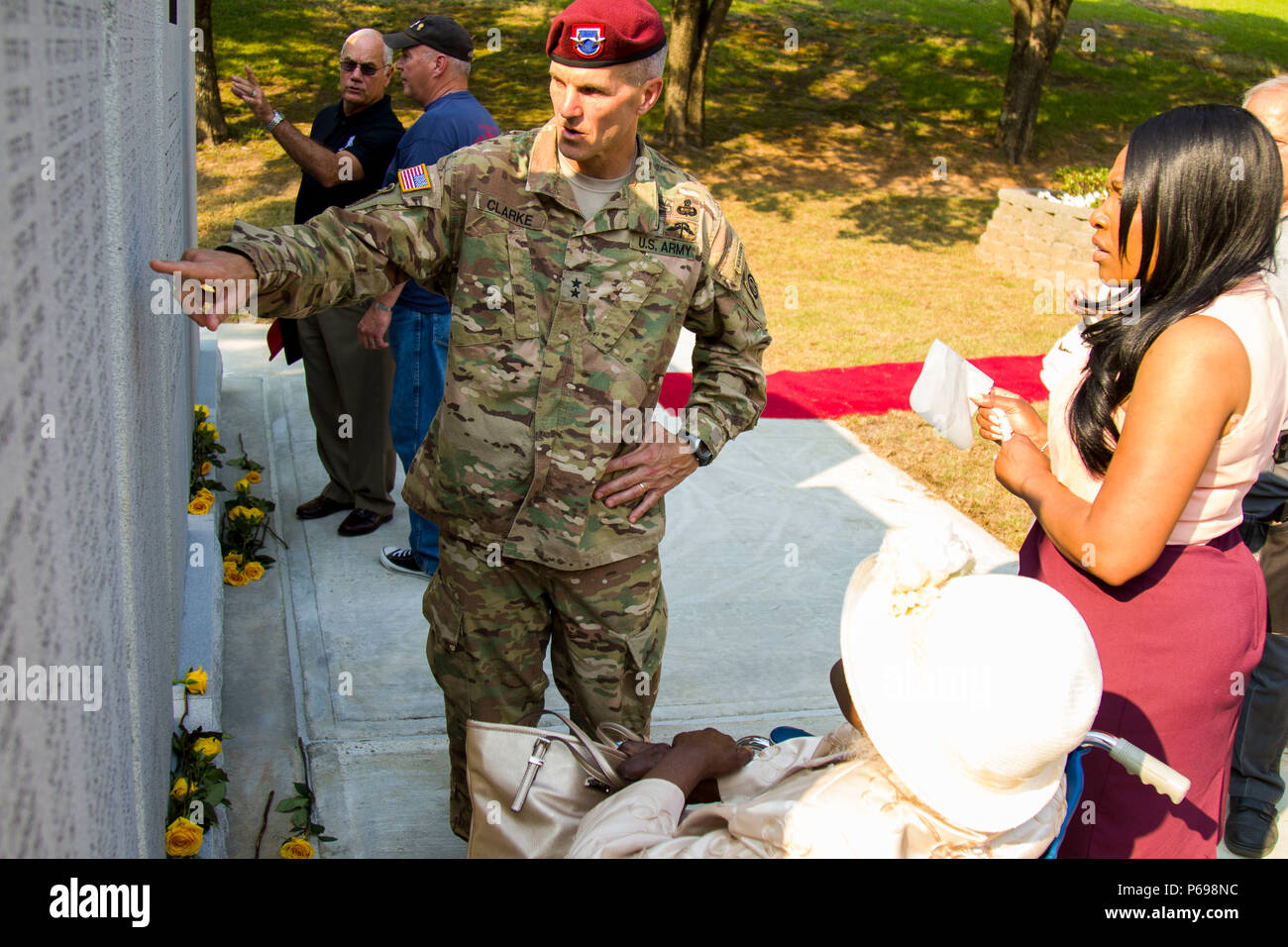 Maj gen richard clarke hi-res stock photography and images - Alamy