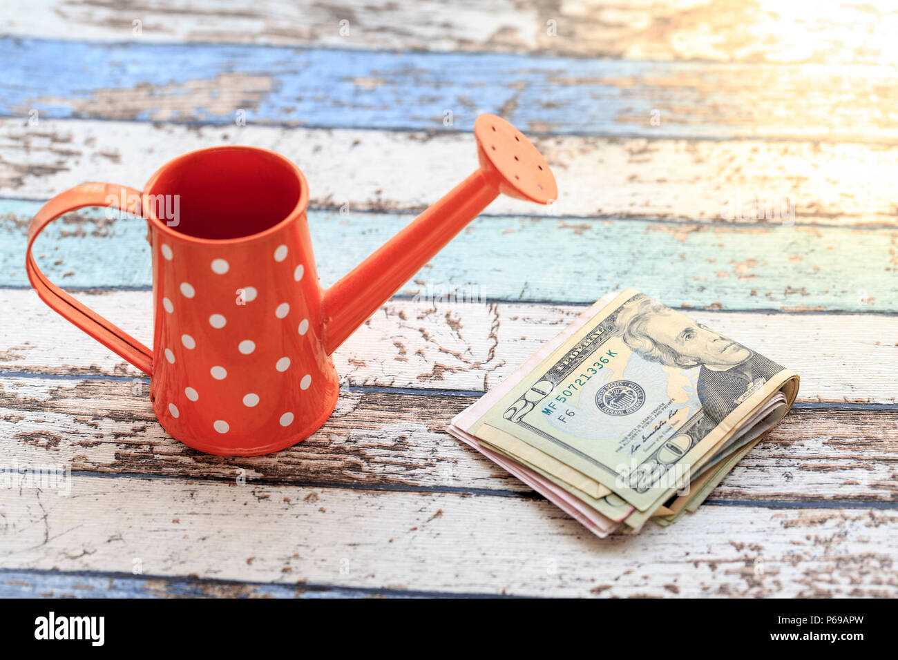 Money pot water hi-res stock photography and images - Alamy