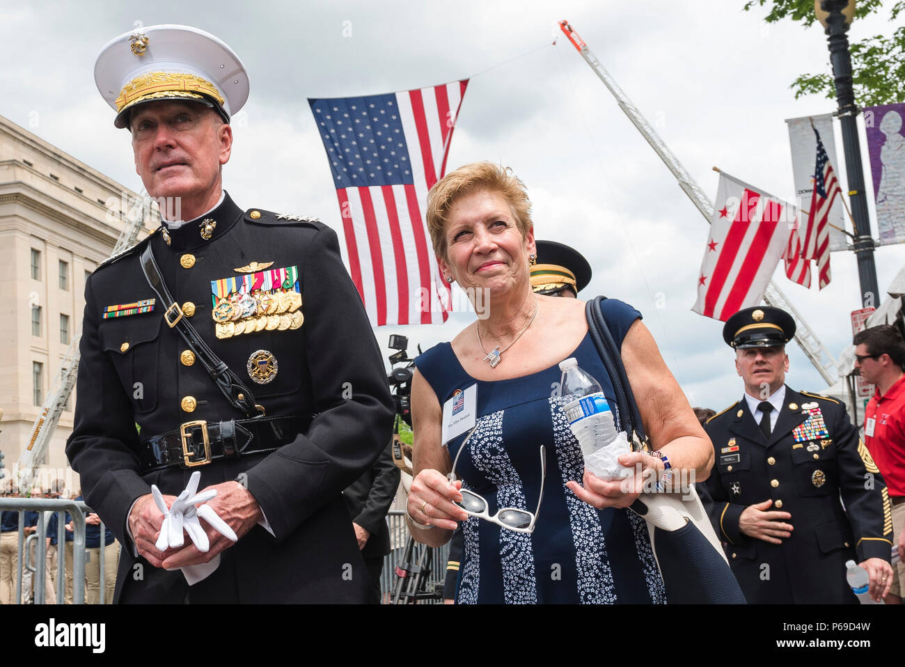 Ellyn dunford wife u s marine hi-res stock photography and images - Alamy