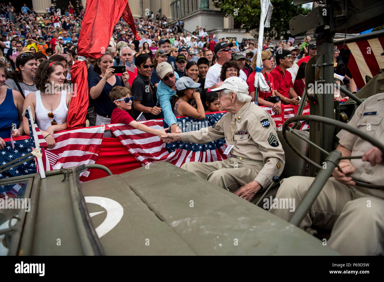 99th infantry division hi-res stock photography and images - Alamy