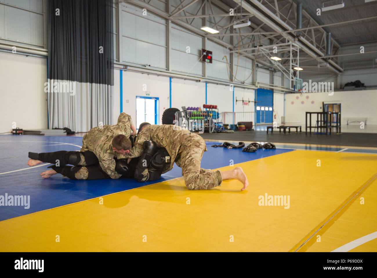 British Soldiers assigned to the King's Royal Hussars put in practice ...