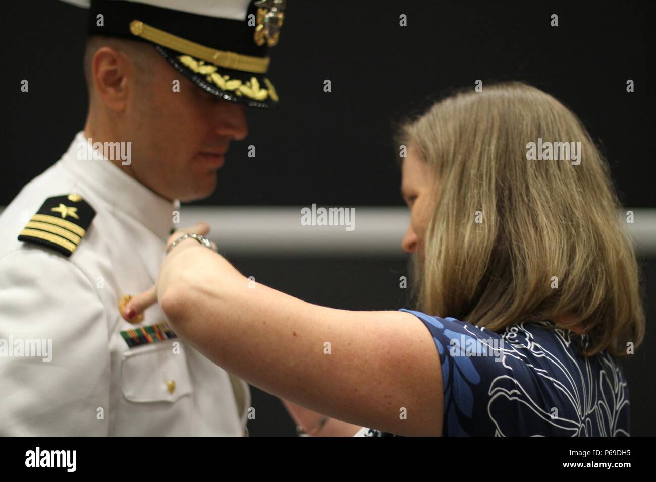 DORAL, Fla. (May 20, 2016) Cmdr. Jason Ketelsen, commanding officer of ...
