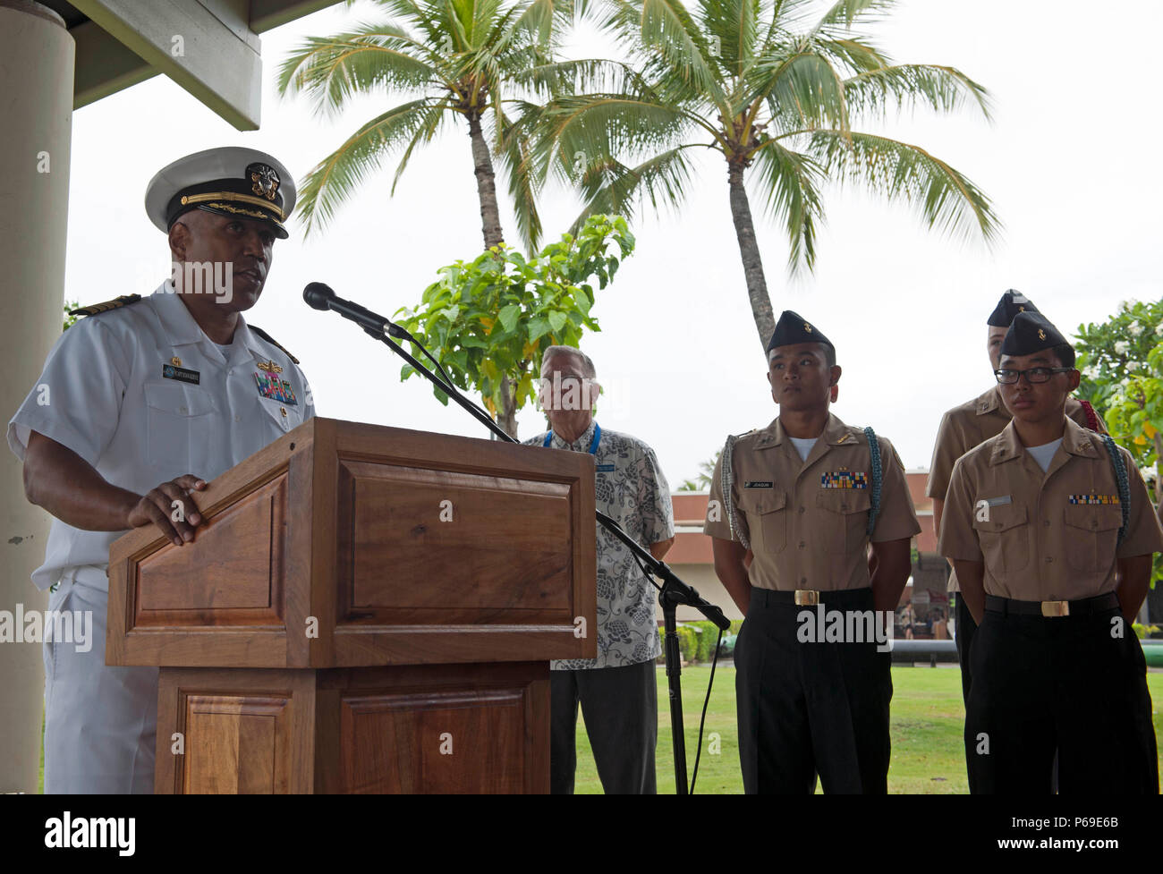 160531-N-ON468-022 PEARL HARBOR (May 31, 2016) Capt. Stanley Keeve ...