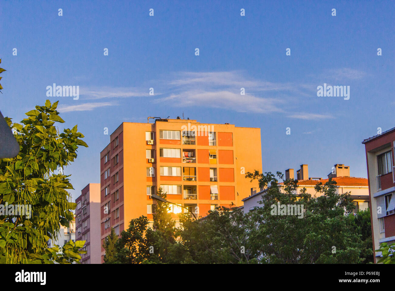 The horizontal perspective hi-res stock photography and images - Alamy